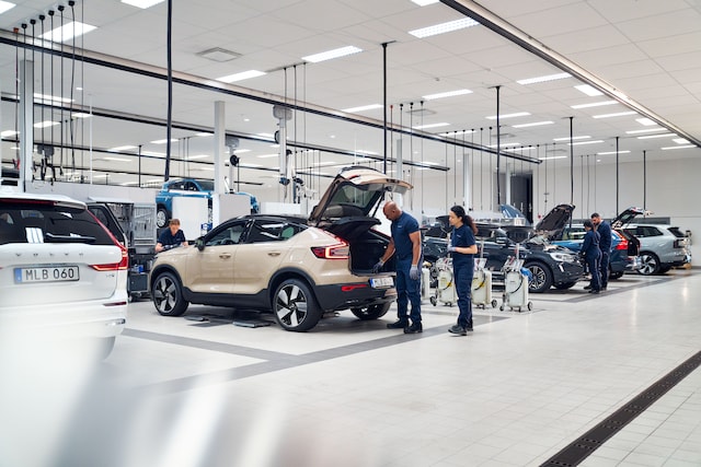 Volvo Car Service Plan & Maintenance | Volvo Cars UK